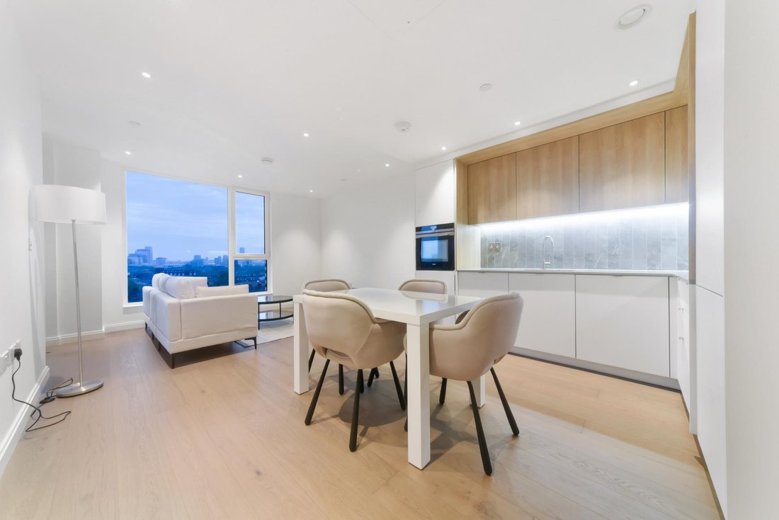 Phoenix Court In London, England, United Kingdom For Sale (16890975)