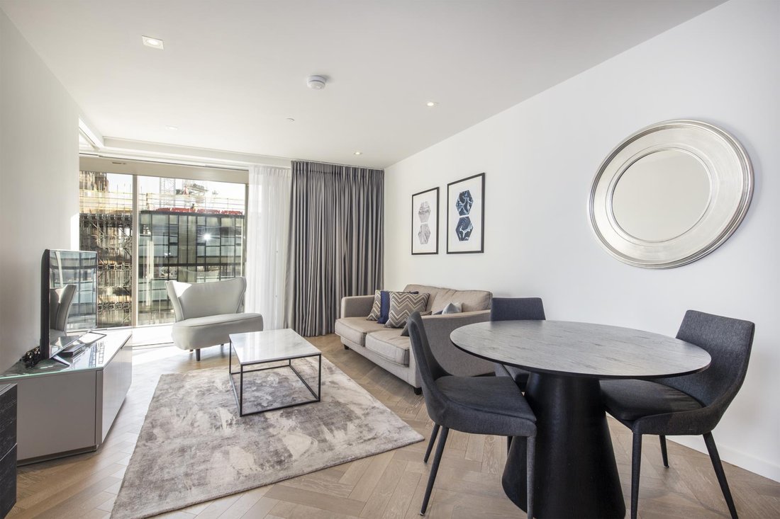 Ambrose House In London, England, United Kingdom For Sale (16891209)