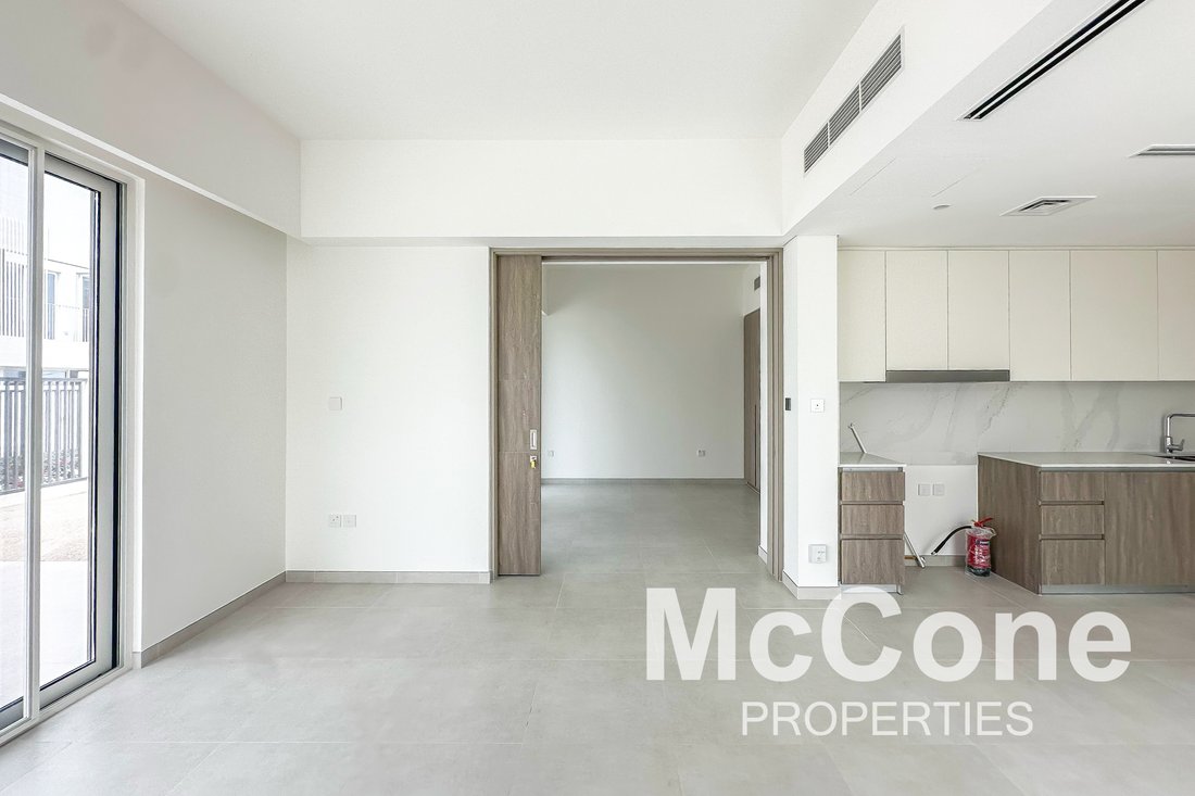 Corner Lot | Expansive Backyard | Chiller In Dubai, Dubai, United Arab ...