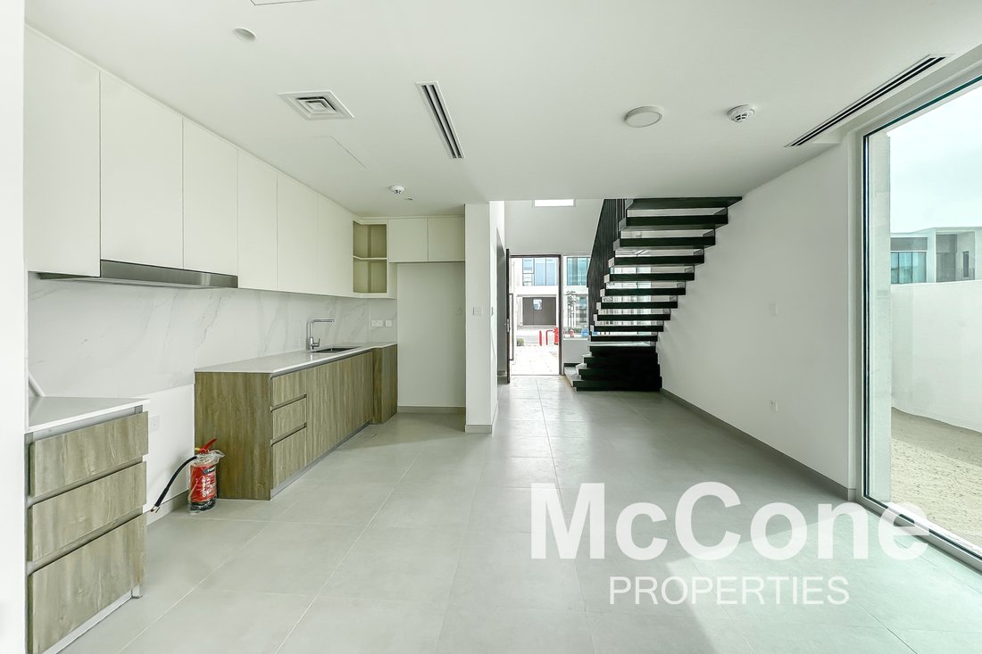 End Villa | Landscaped | Ready For In Dubai, Dubai, United Arab ...