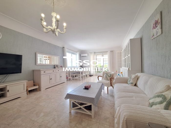 Nîmes Villa In Nîmes, Occitanie, France For Sale (16902314)