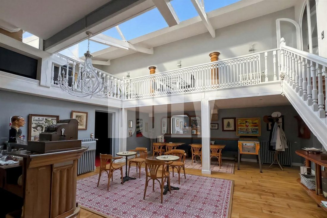 Doly – Duplex Avec Terrasse – Lamarck In Paris, île De France, France ...