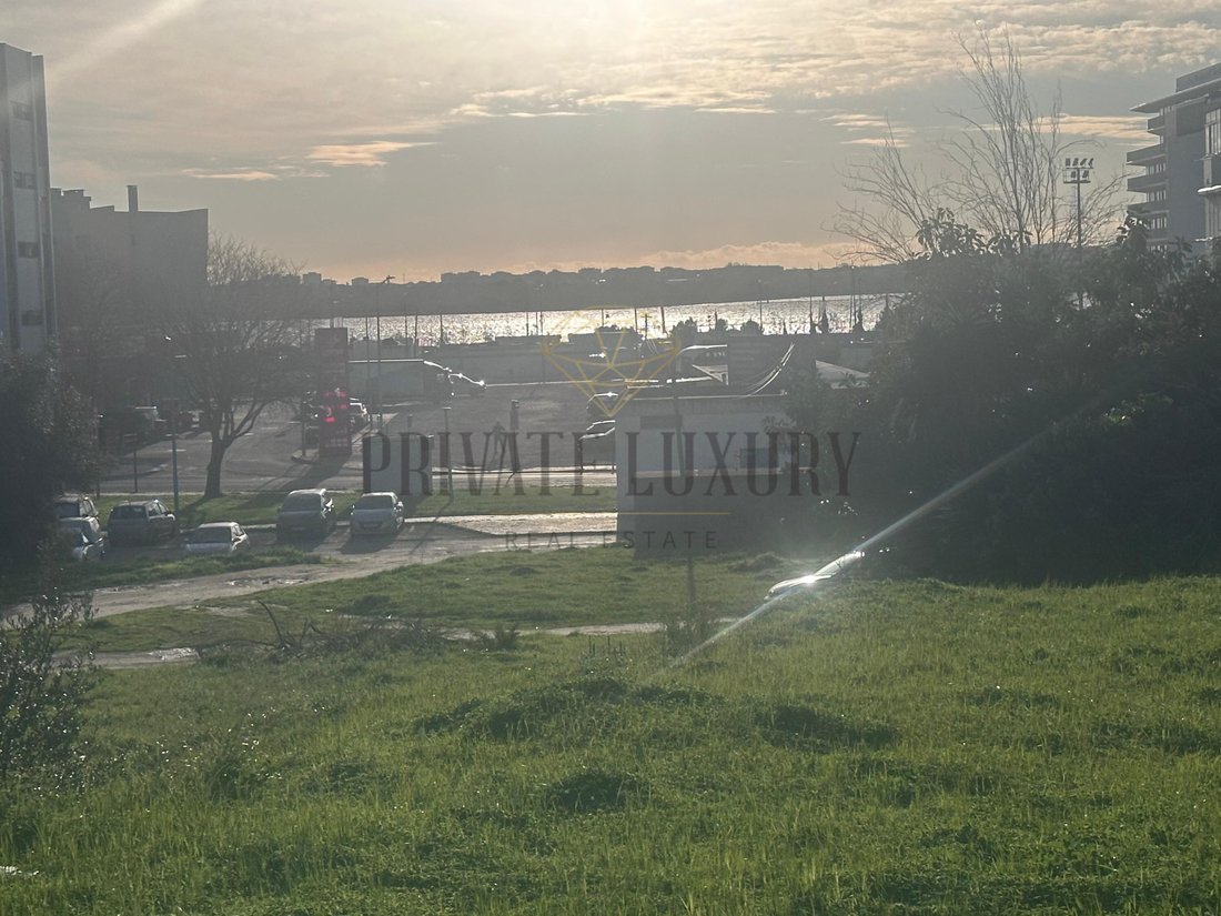 Urban Land In Alto Do Seixalinho, Santo Andre E Verderena, Setubal ...