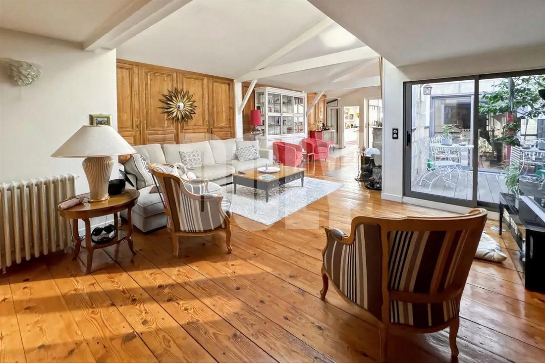 Doly – Duplex Avec Terrasse – Lamarck In Paris, île De France, France ...