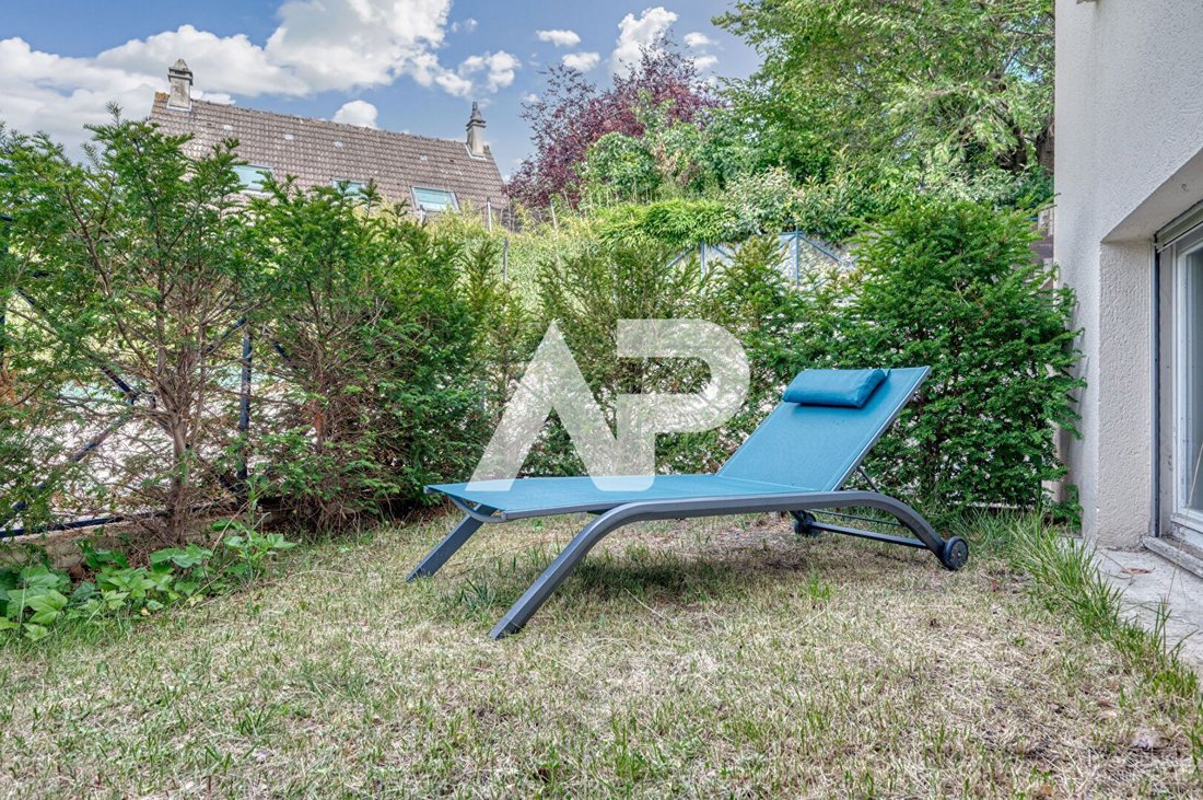 Apartment Rueil Malmaison 4 Room(s) In Rueil Malmaison, île De France ...