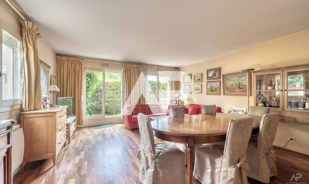 Apartment Rueil Malmaison 4 Room(s) In Rueil Malmaison, île De France ...