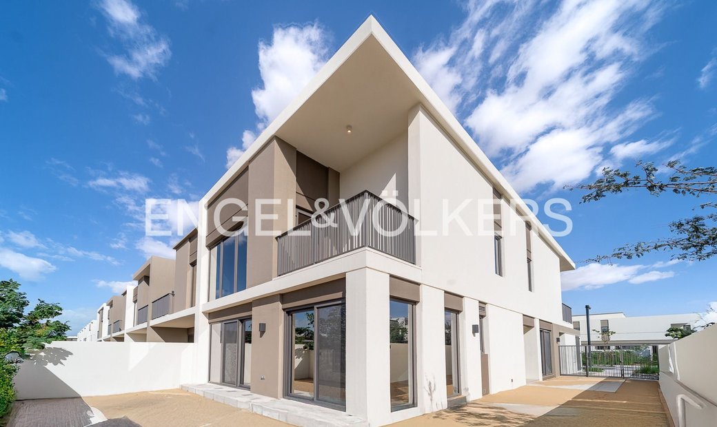 True Corner Unit | Prime Location | In Dubai, Dubai, United Arab ...
