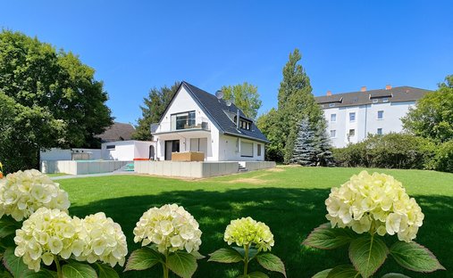 Luxury homes with garage for sale in Geistenbeck, Mönchengladbach ...