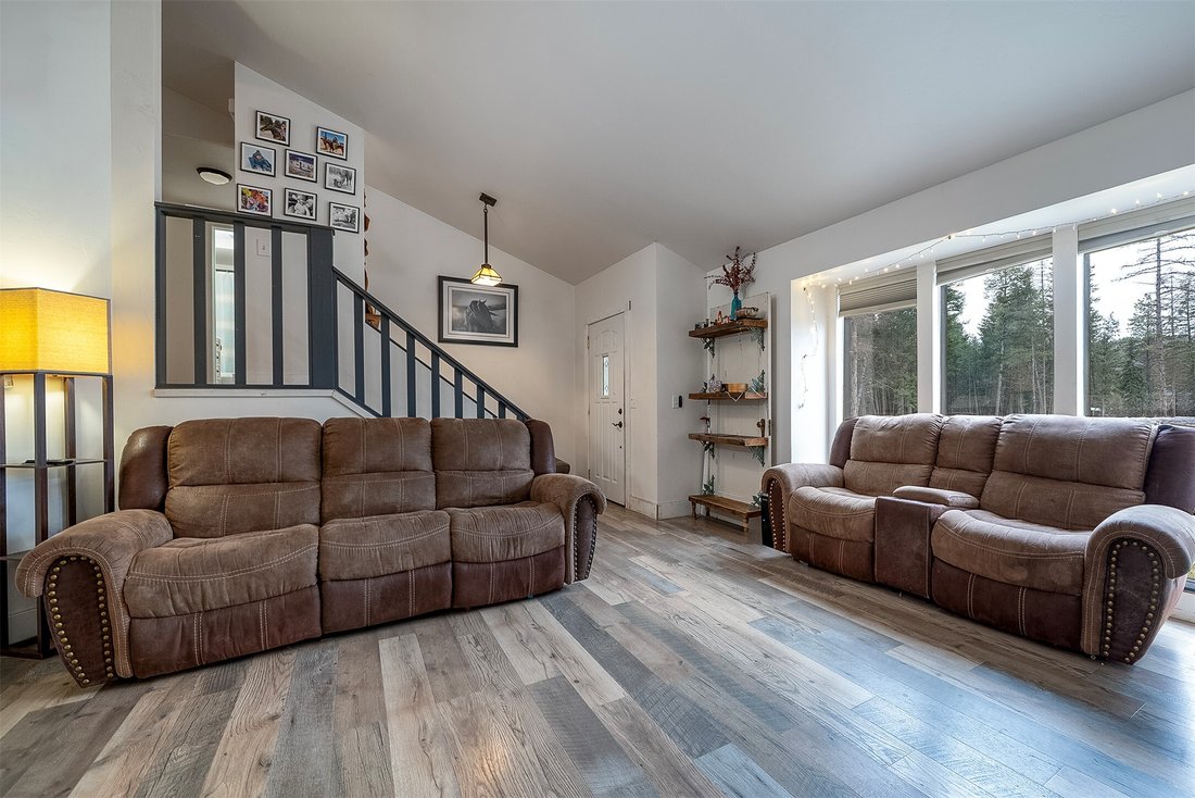 Maison Sur 5 Acres Avec Boutique Dans Eureka, Montana, états Unis à ...