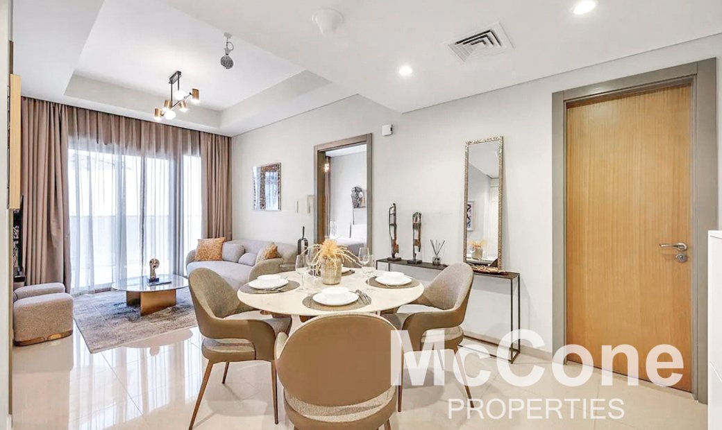 Vip Layout | Ready To Move | Large Bright In Dubai, Dubai, United Arab ...