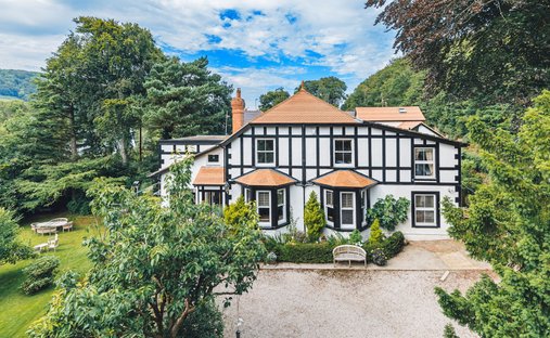Luxury homes with terrace for sale in Rowen, Conwy County, Wales ...