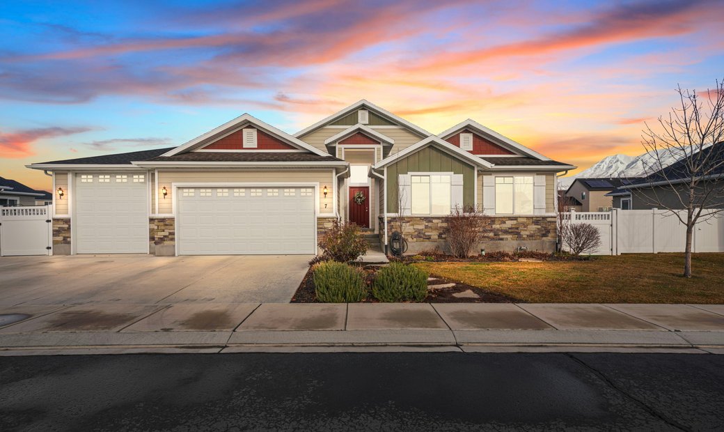 5 Bedrooms Single Family Detached In Vineyard, Utah, United States For ...