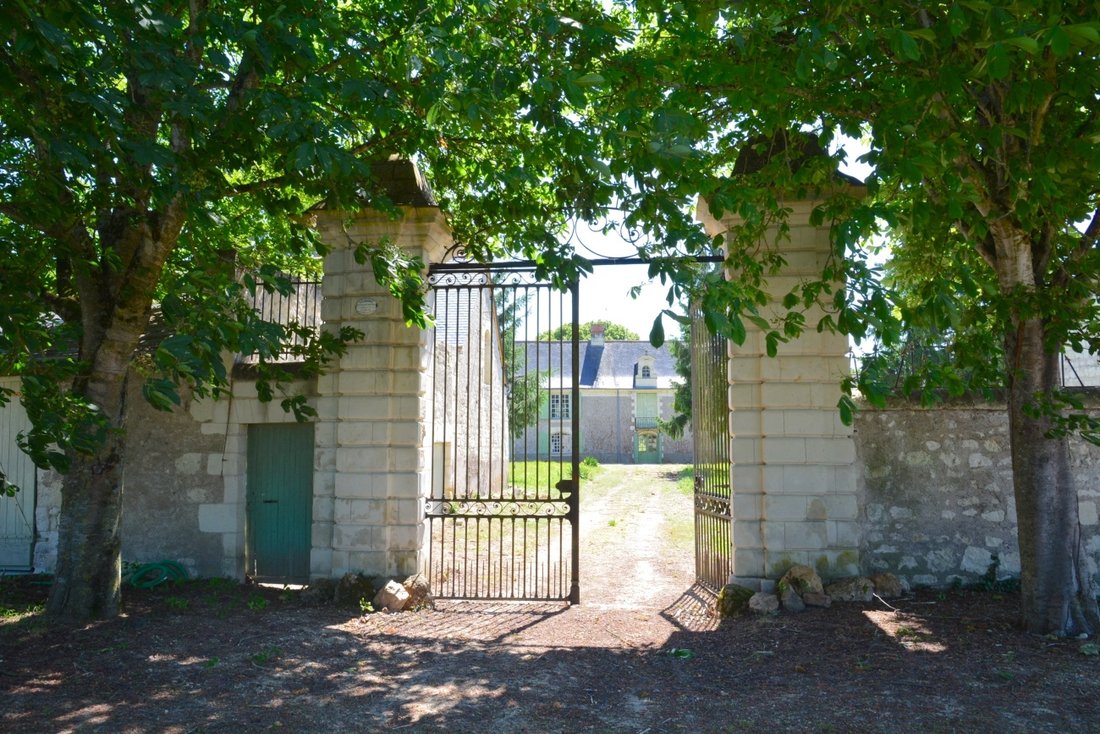 17th Century Château On 4.80 Hectares With En Saumur, Países Del Loira ...