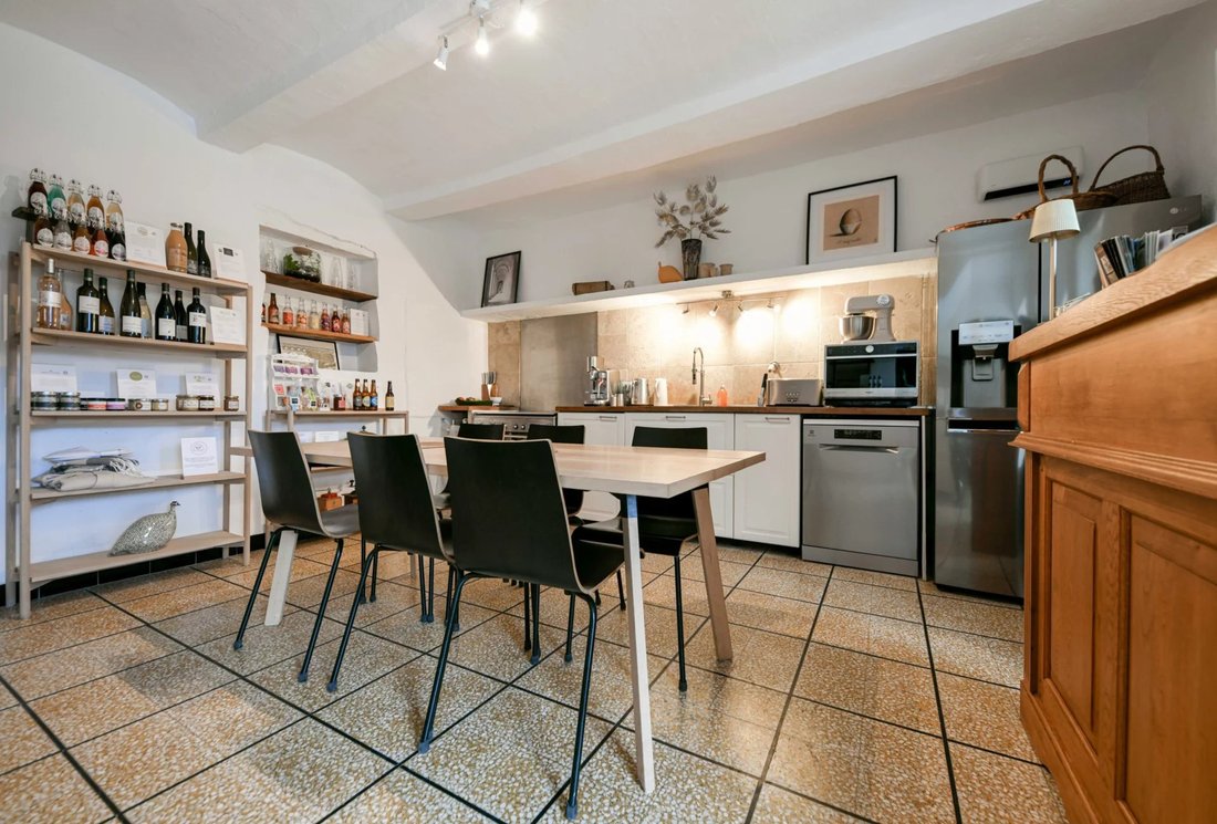 19th C. Village House Of 238 M² With Swimming Pool In Uzès, Occitanie ...