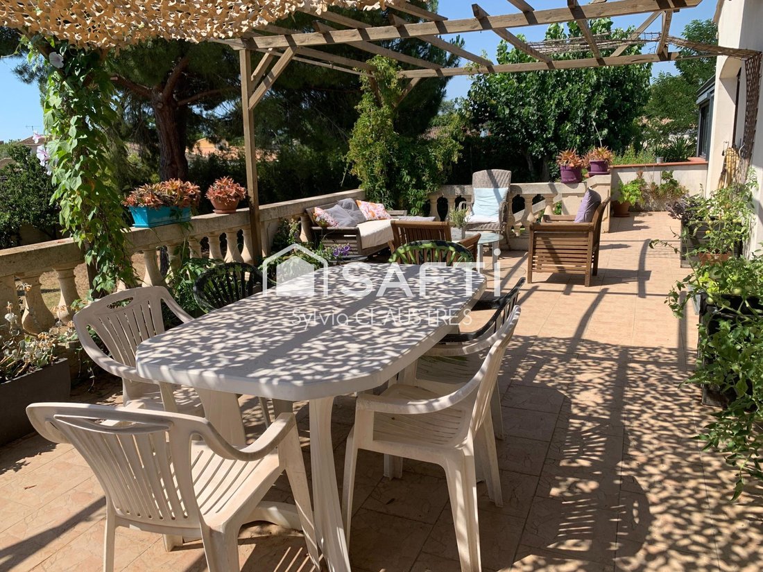 Atypische Villa 308m2 7p 5ch In Valergues, Okzitanien, Frankreich Zu ...