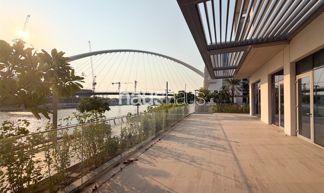 Huge Terrace | Direct Canal Access | In Dubai, Dubai, United Arab ...