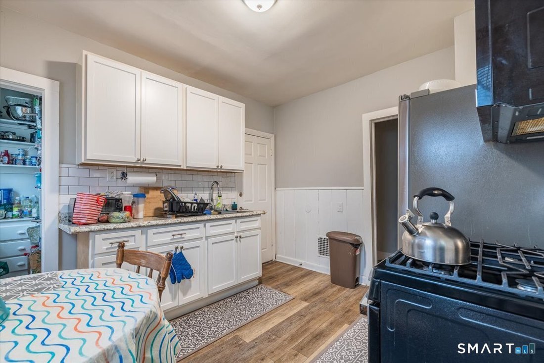 4 Bedrooms Other Residential In Stratford, Connecticut, United States ...