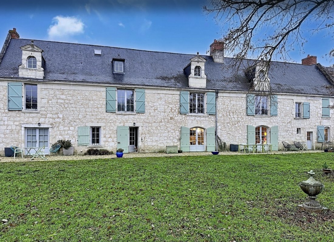 17th Century Château On 4.80 Hectares With En Saumur, Países Del Loira ...