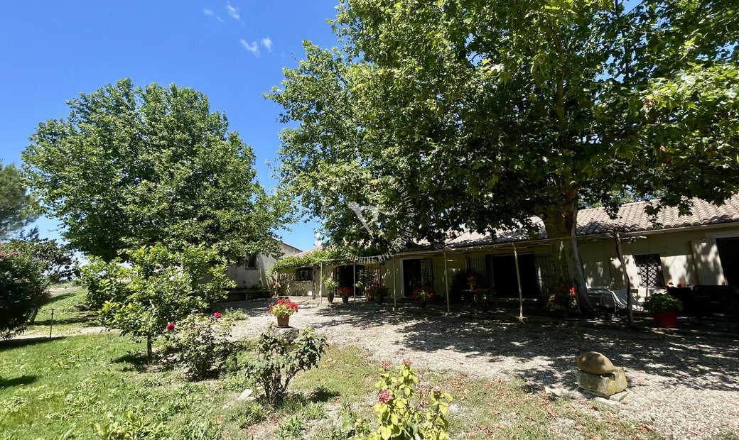 Nîmes Propriété In Nîmes, Occitanie, France For Sale (16914458)