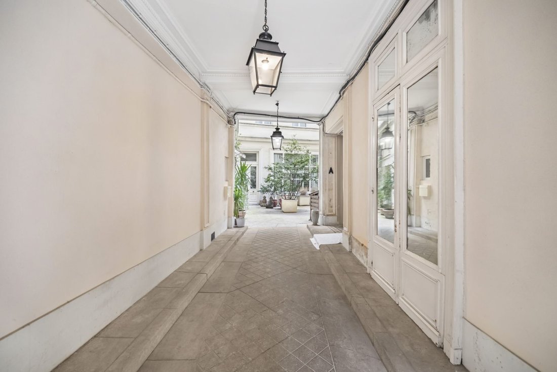 High Potential Apartment In Paris 2nd! In Paris, île De France, France ...