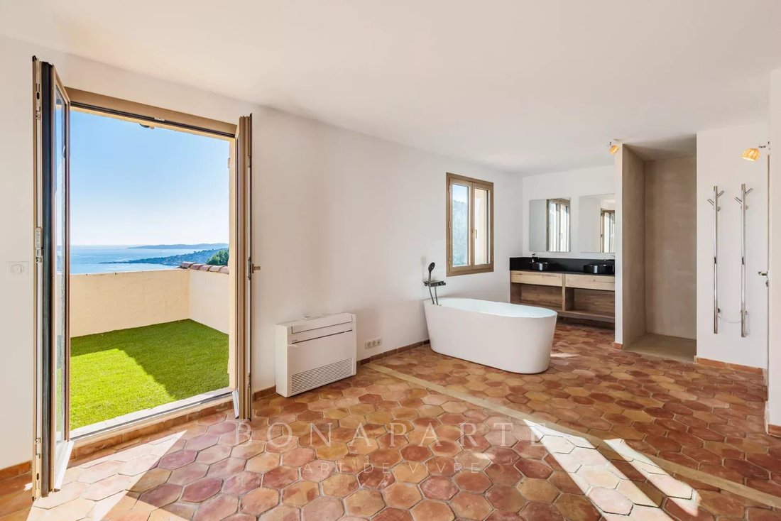 Sainte Maxime Villa In Sainte Maxime, Provence Alpes Côte D'azur ...