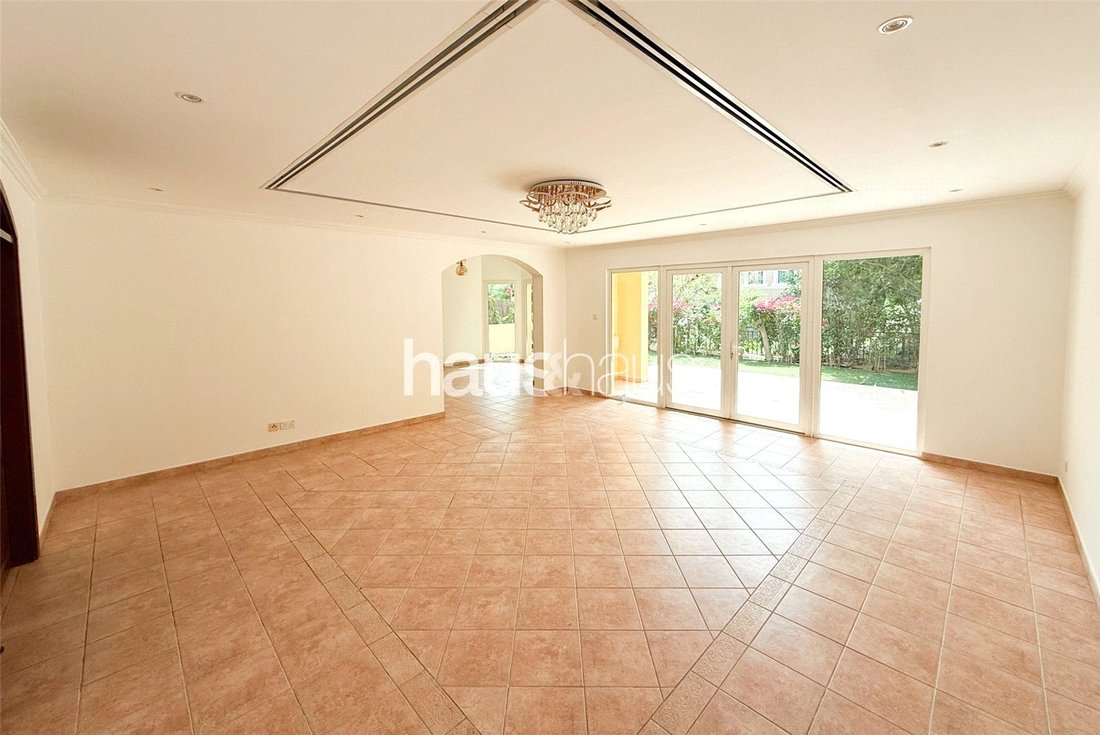 Scope To Renovate | Close To Metro | Vot In Dubai, Dubai, United Arab ...