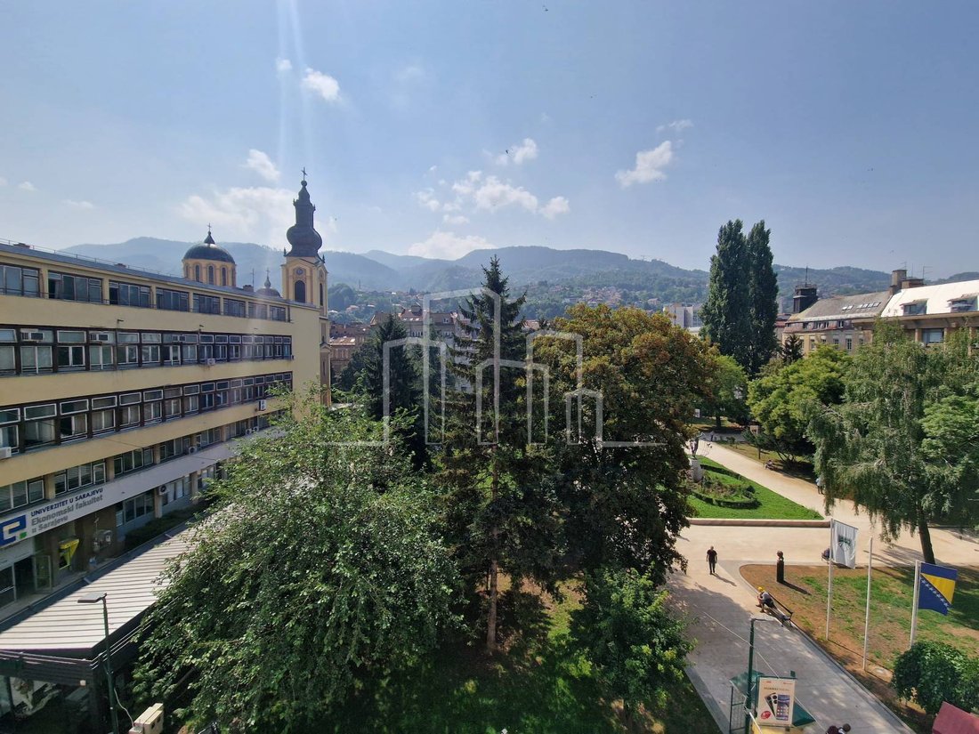 Apartment Centar, Sarajevo, Ferhadija, 136m2 In Croatia For Sale (16914318)