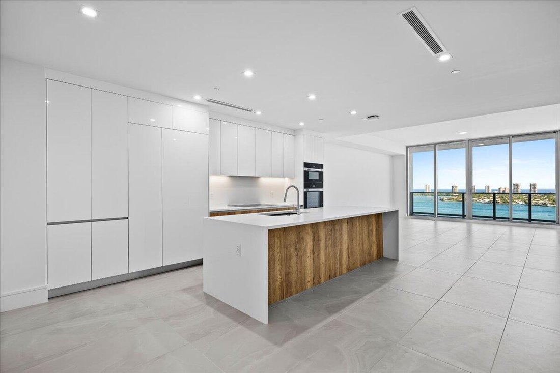 220 Lakeshore Drive, 1706 Lake Park, Dans Lake Park, Floride, états ...