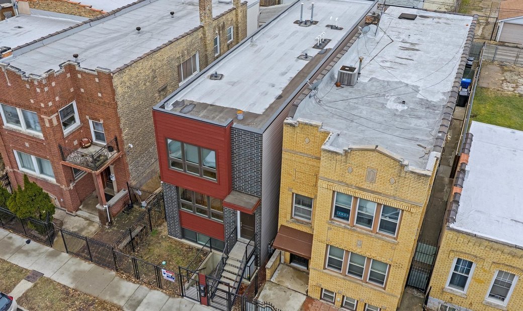 Multi Family In Chicago In Chicago, Illinois, United States For Sale ...