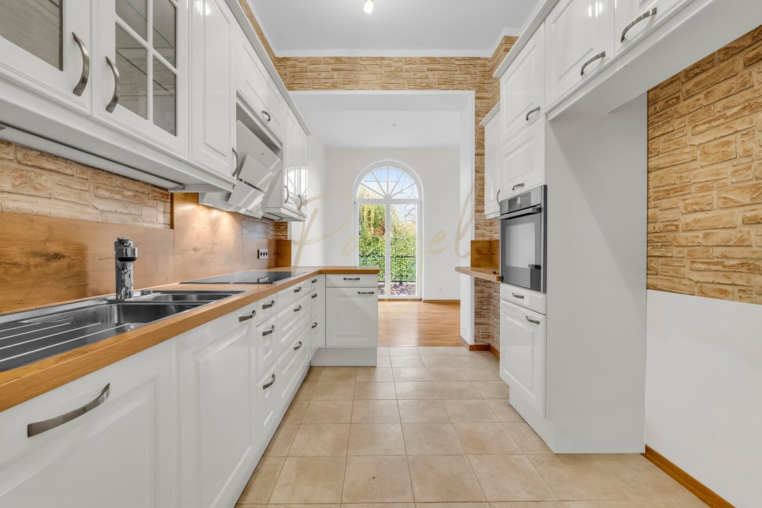 Timeless Elegance In An Old Berlin Building En Berlín, Berlín, Alemania ...