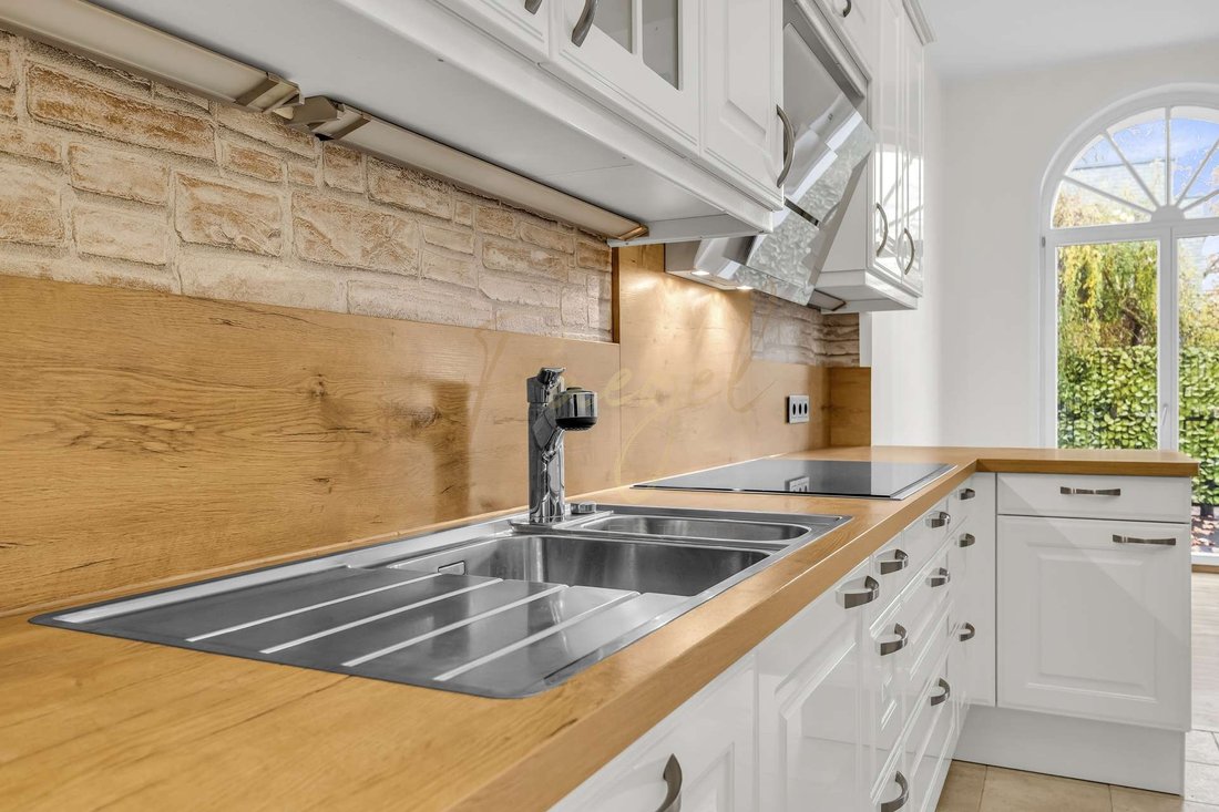 Timeless Elegance In An Old Berlin Building En Berlín, Berlín, Alemania ...