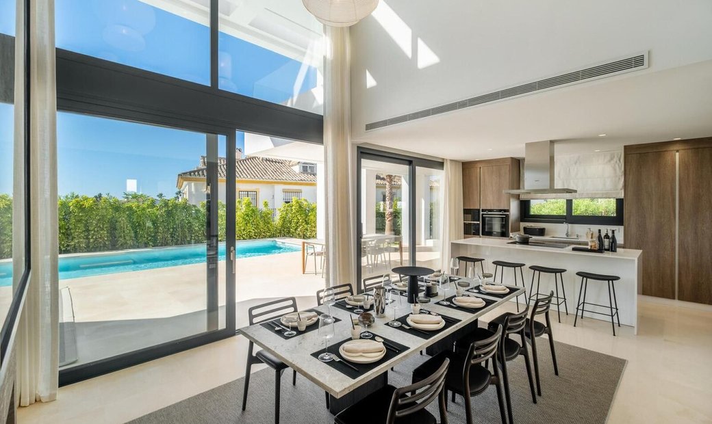 New Golden Mile House Detached Villa En Estepona, Andalucía, España En ...