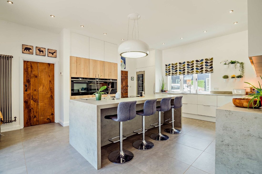A Substantial And Beautifully Presented In Dunchideock, England, United ...