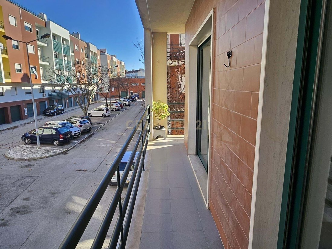 Apartment Montijo En Montijo Y Afonsoeiro, Setúbal Municipality ...