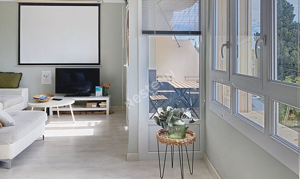 Apartment In Bandol, Provence Alpes Côte D'azur, France For Sale (16908926)