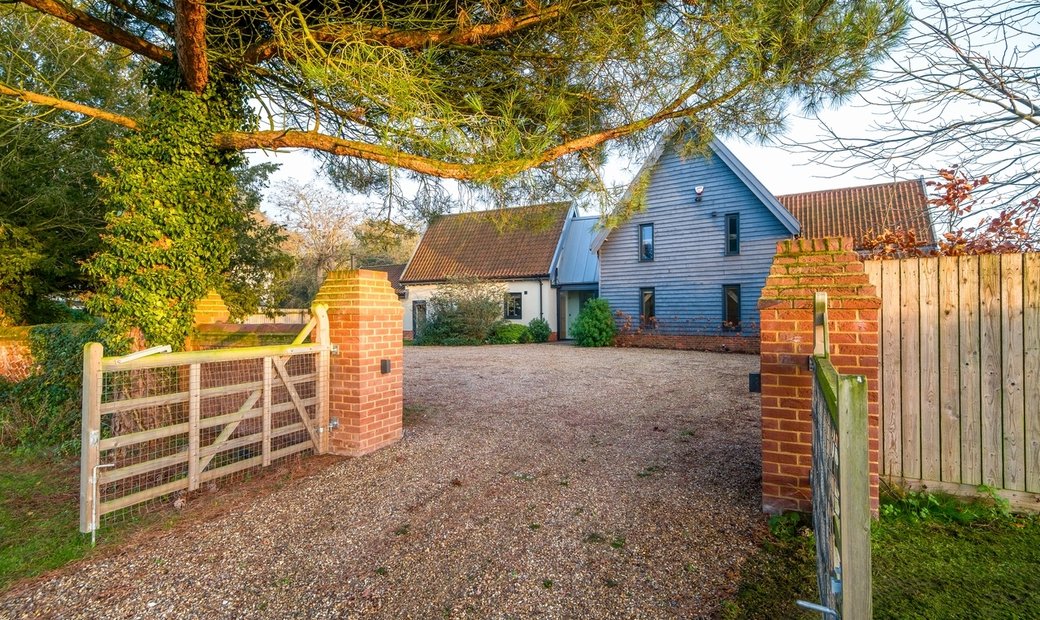 Conversion De Grange De 6 Chambres à Vendre à Dans Eye, Angleterre ...
