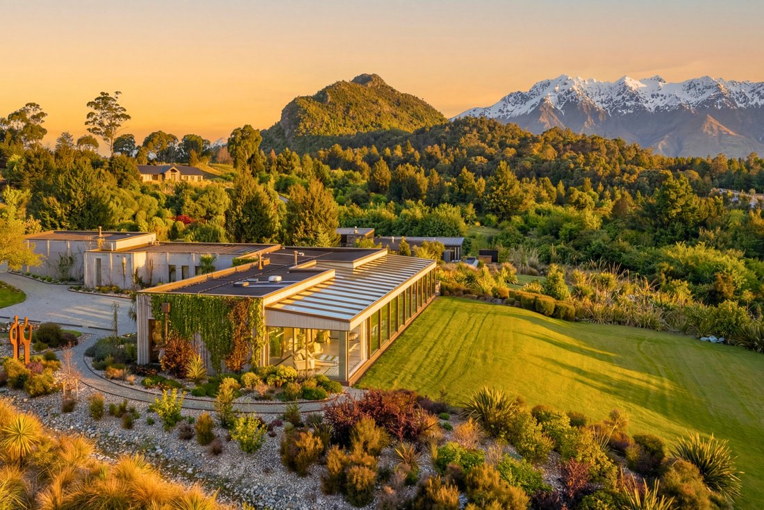 The Lake House In Mount Creighton, Otago, New Zealand For Sale (16579453)