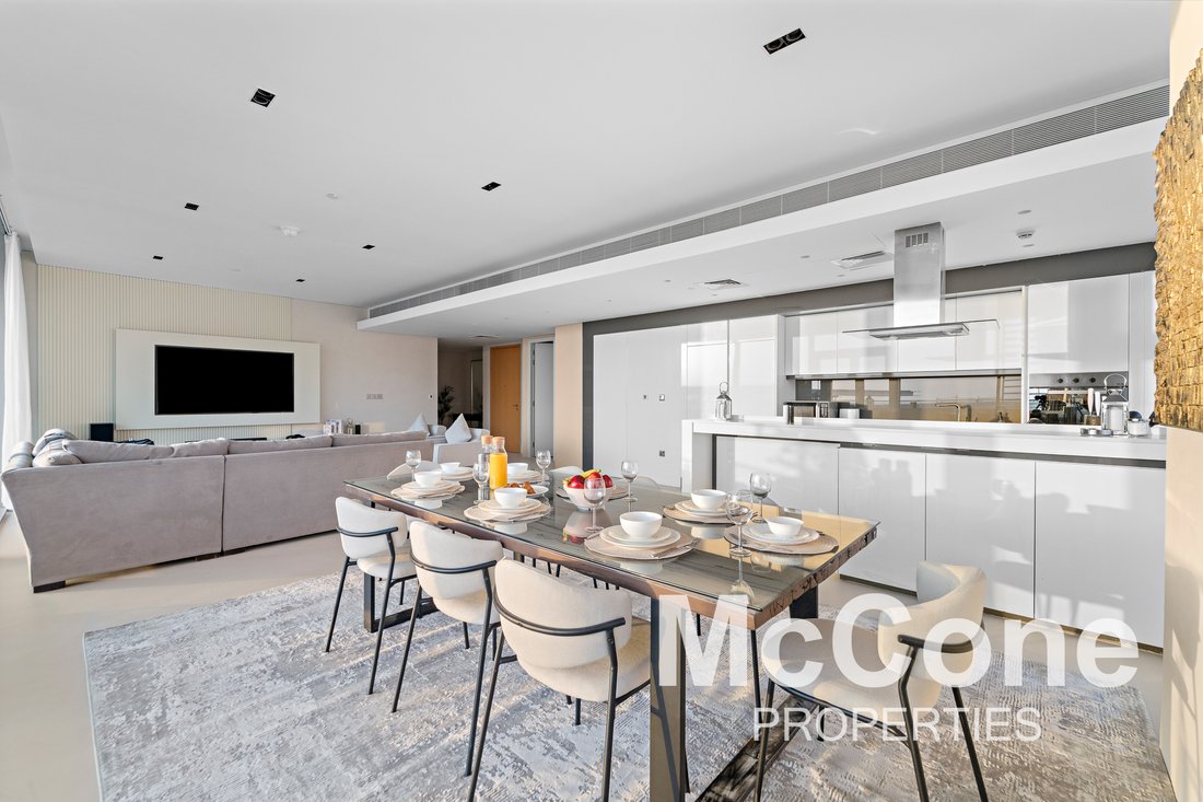 Fully Upgraded | V.O.T | Sea View In Dubai, Dubai, United Arab Emirates ...