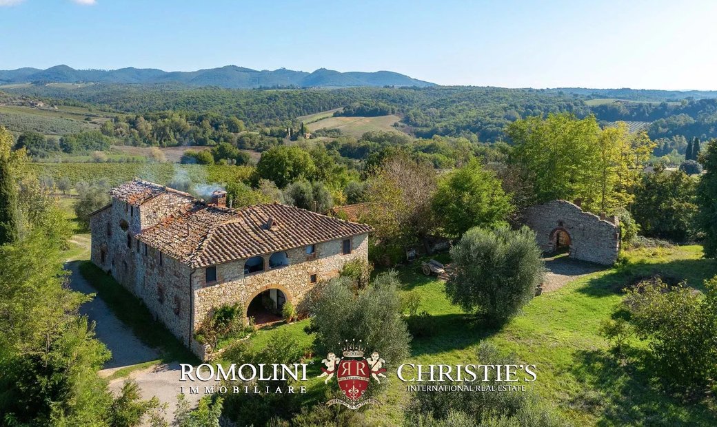 Rustic Country House For Sale In Chianti, Tuscany In Castagnoli ...