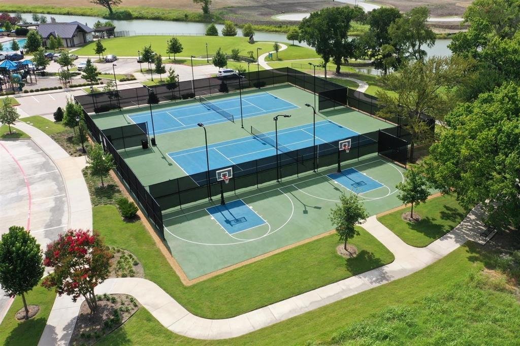 Single Family Residence In Celina In Mc Kinney, Texas, United States ...