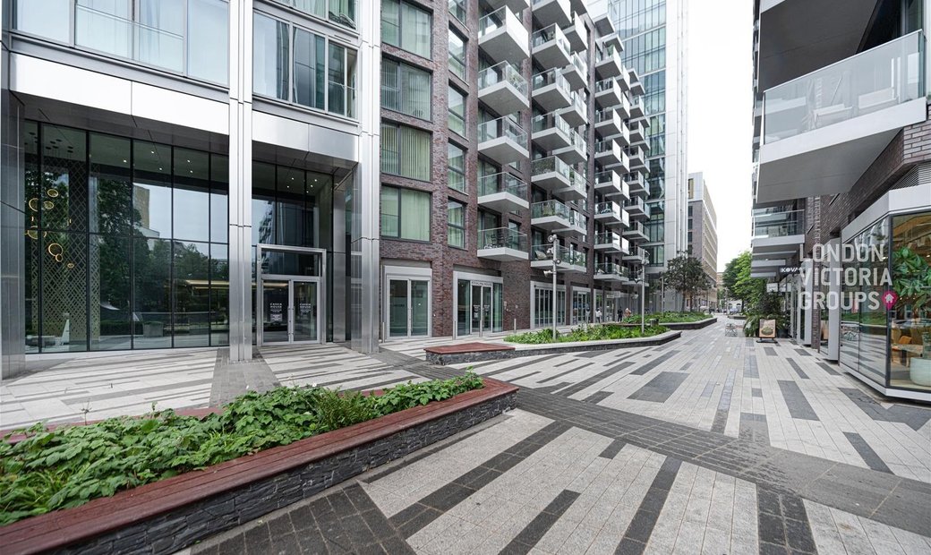 Cassia House, 30 Piazza Walk, London In London, England, United Kingdom ...