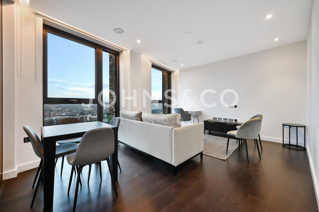 Madeira Tower In London, England, United Kingdom For Sale (16917122)