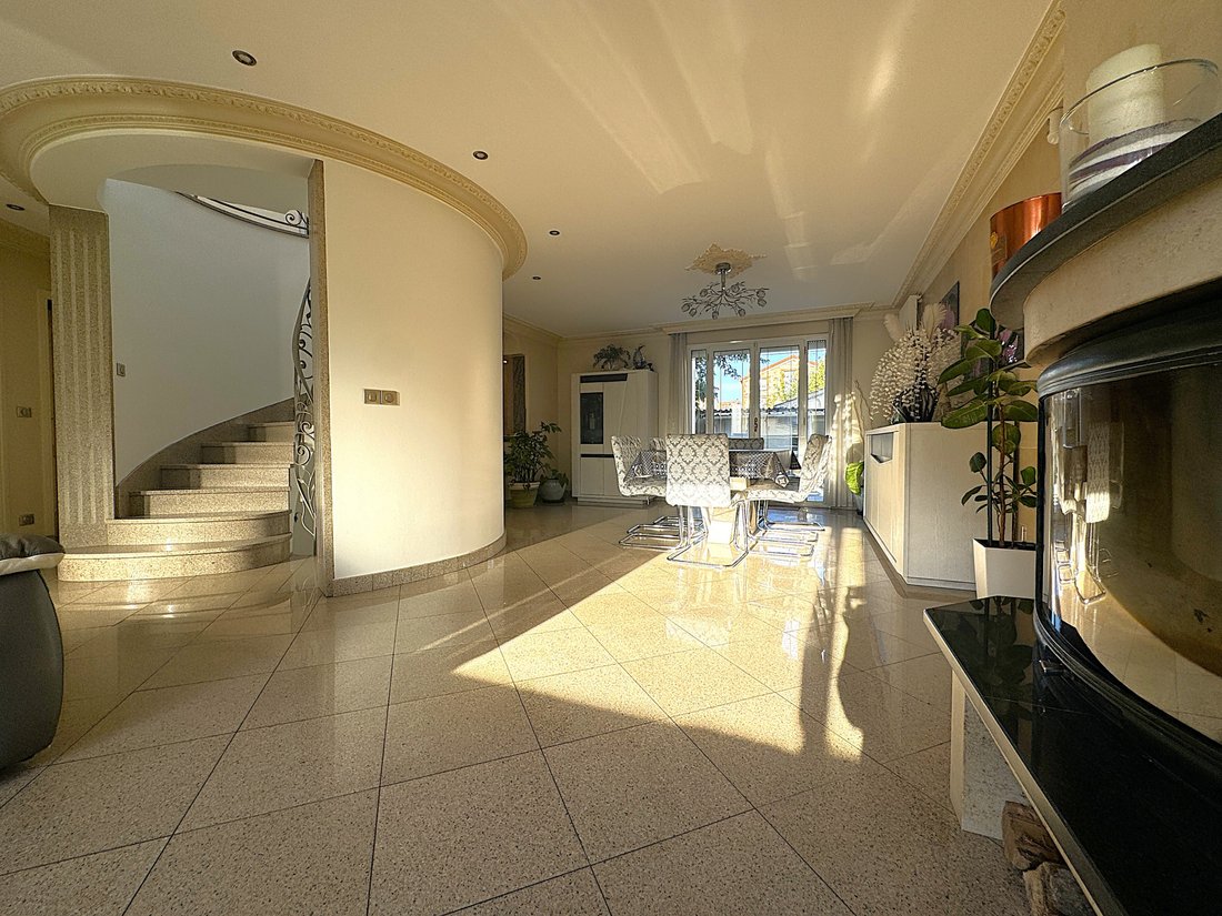 Beautiful Home Near Future Metro Stations In Drancy, île De France ...