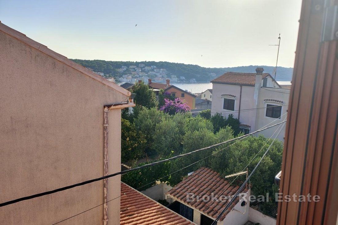 House With Two Apartments In A Quiet En Mali Lošinj, Primorje Gorski ...
