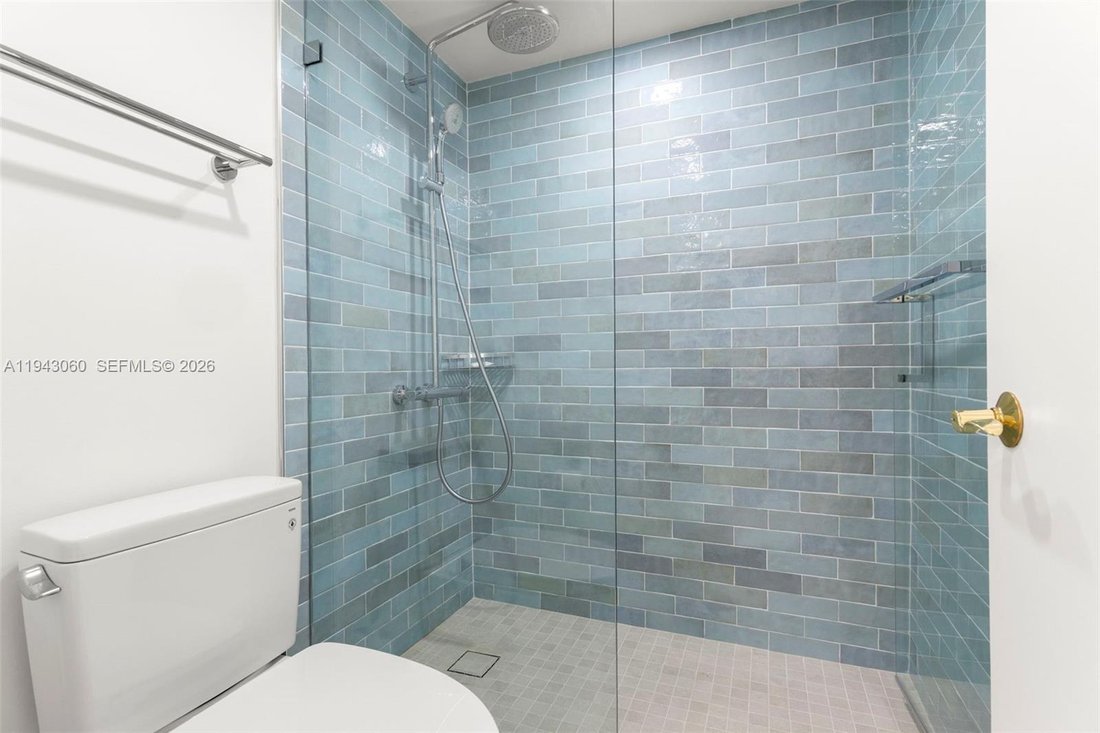 6767 Collins Ave, 1905 Miami Beach, In Miami Beach, Florida, United ...