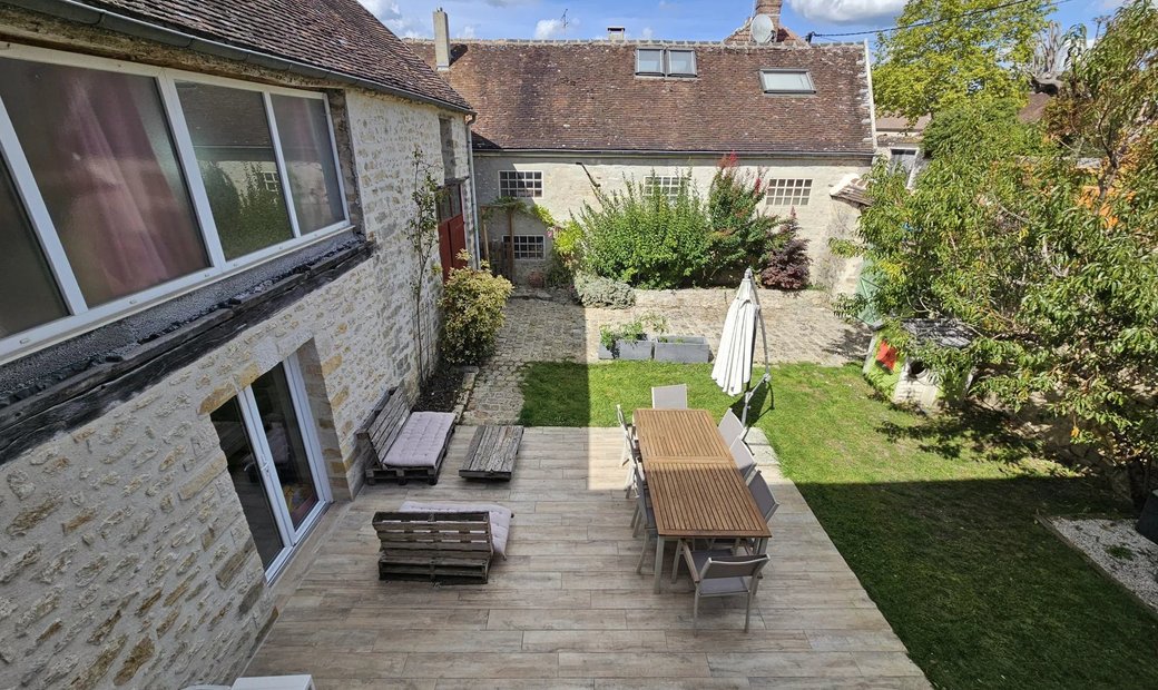 Recloses Traditionnelle In Recloses, île De France, France For Sale ...