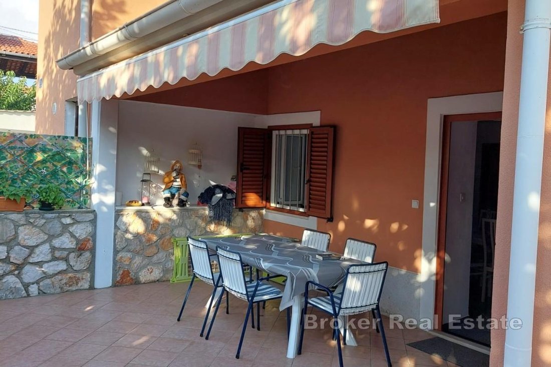 House With Two Apartments In A Quiet En Mali Lošinj, Primorje Gorski ...