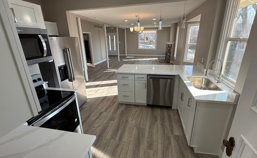 Real Estate Listings by RealtiCorp - South Salt Lake City - United ...