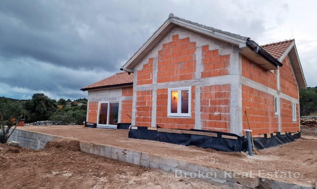 Maison De Plain Pied Récemment Construite Dans Supetar, Split Dalmatie ...