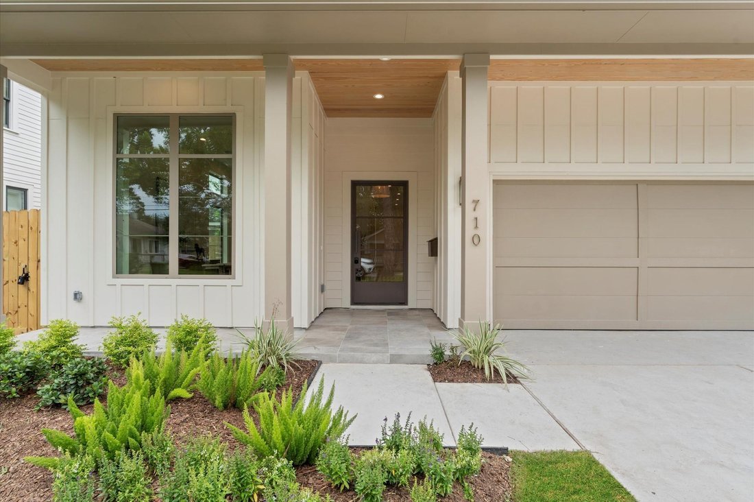 Single Family Residence In Houston In Houston, Texas, United States For ...